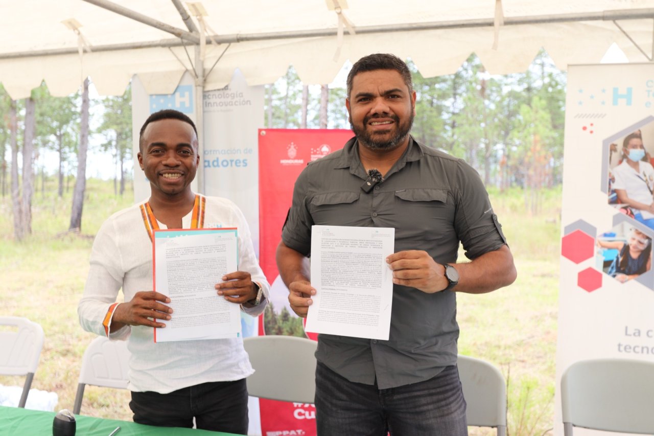 🔴¡Parabién! #ICF y SENACIT firman Convenio, uniendo así esfuerzos🤝 ... 🔴¡Parabién! #ICF y SENACIT firman Convenio, uniendo así esfuerzos🤝 ...